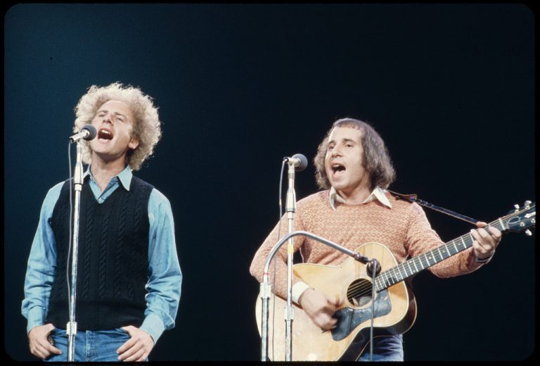 Simon & Garfunkel - A Legendary American Folk Rock Duo